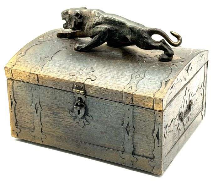 Small Bronze Trinket Box With Bronze Roaring Lion On Top W/ Wooden ...