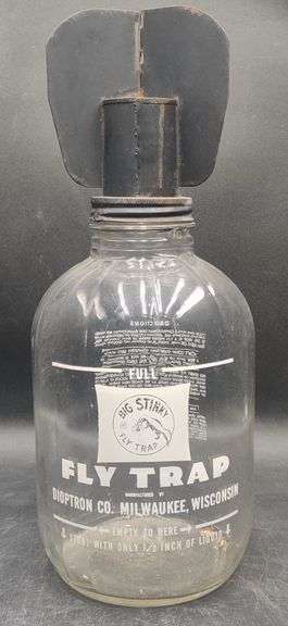 (Z) Big Stinky Glass Fly Trap - Kraft Auction Service, LLC
