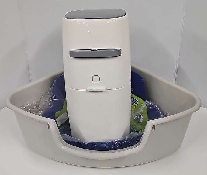 (R) Litter Genie Disposal System And 2 Corner Litter Boxes - Kraft ...