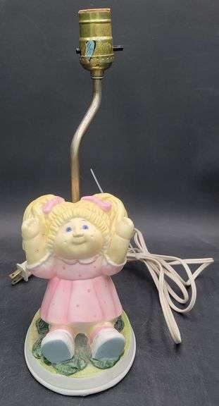 (S) 1983 Cabbage Patch Kids Ceramic Lamp - Kraft Auction Service, LLC