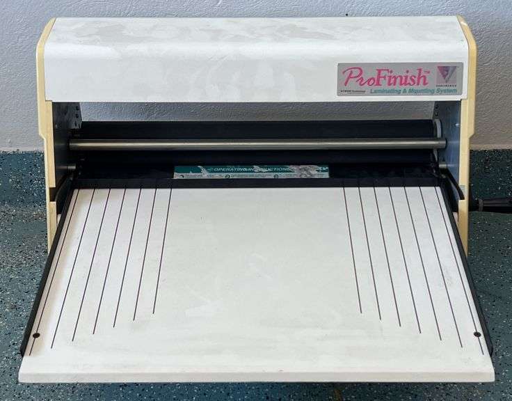 Varitronics Pro Finish Laminating And Mounting System Cold Laminator, Model No. 14555. - Kraft ...