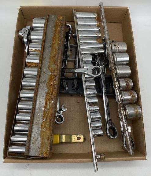 (F) Craftsman Dog Bone Wrench, Vintage Socket Sets, and Reversible ...