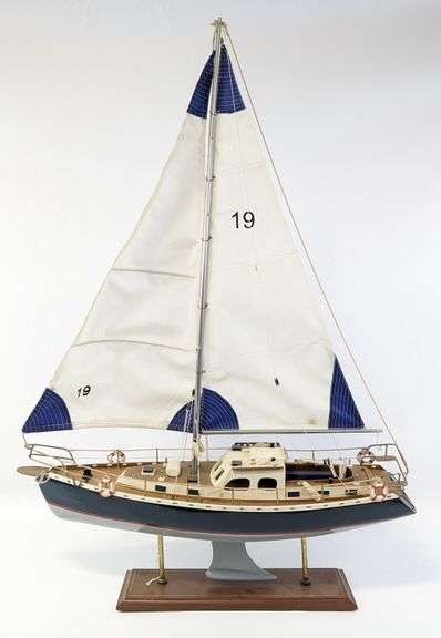 Large Hand-Crafted #19 Sailboat Yacht Ship Model - Kraft Auction ...