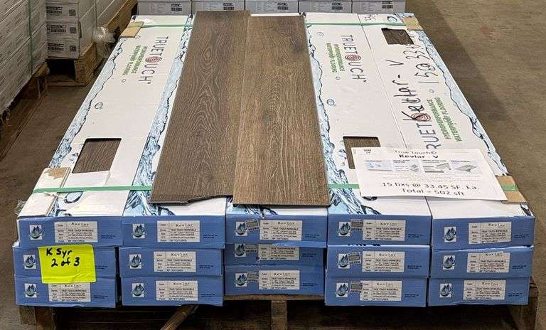 MOHAWK True Touch Kevlar-V Vinyl Plank Flooring - Kraft Auction Service ...