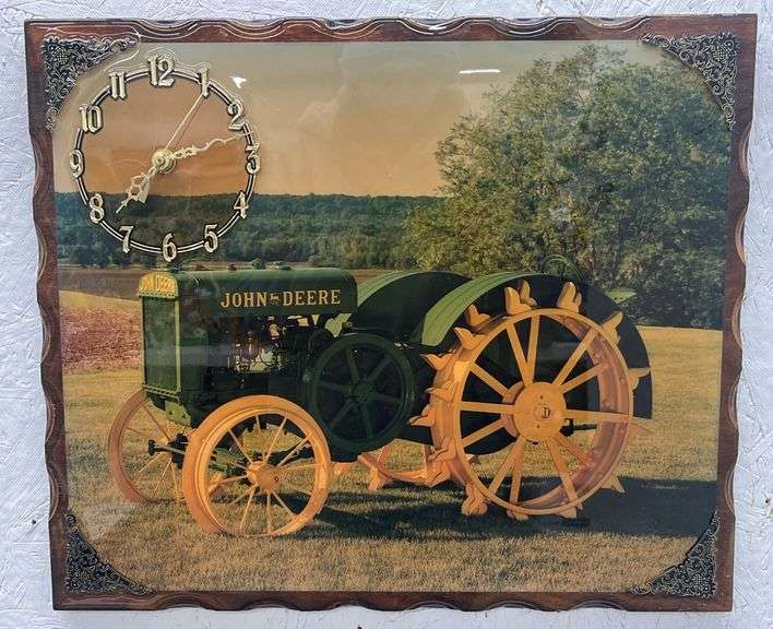 (G) John Deere Tractor Clock - Kraft Auction Service, LLC