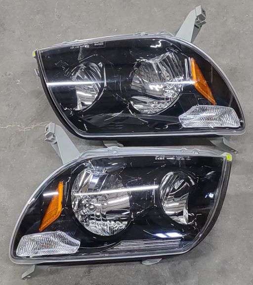 (R) Depo Headlights for Toyota 4Runner - Kraft Auction Service, LLC