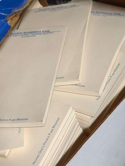 3 Boxes Of Pads Of Paper - Kraft Auction Service, LLC