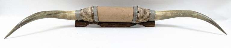 Steer Horn With Leather & Rope Mount - Kraft Auction Service, LLC