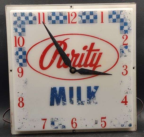 (O) Light-Up Purity Milk Clock - Kraft Auction Service, LLC