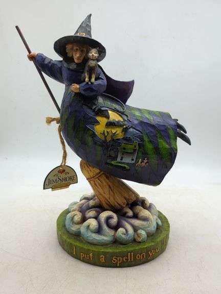 (FG) Jim Shore- "I PUT A SPELL ON YOU" Figure in the box . Approx 14 ...