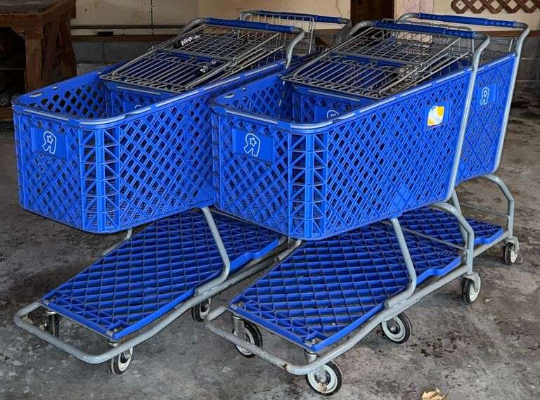 (4) Toy 'R' Us Blue Shopping Carts - Kraft Auction Service, LLC
