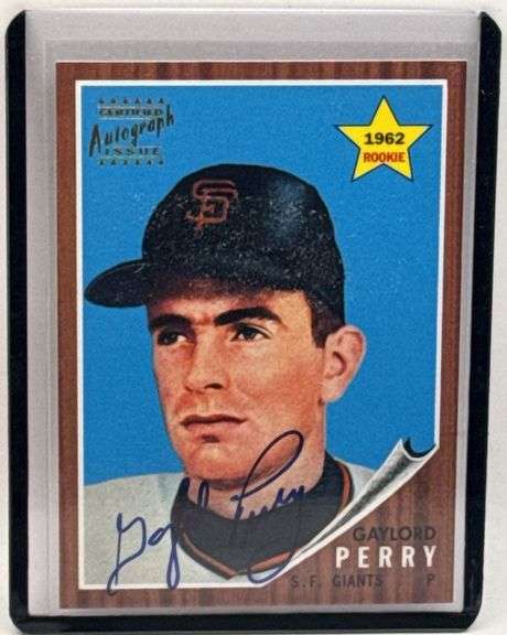 (J) Gaylord Perry Autograph Signature with COA - Kraft Auction Service, LLC
