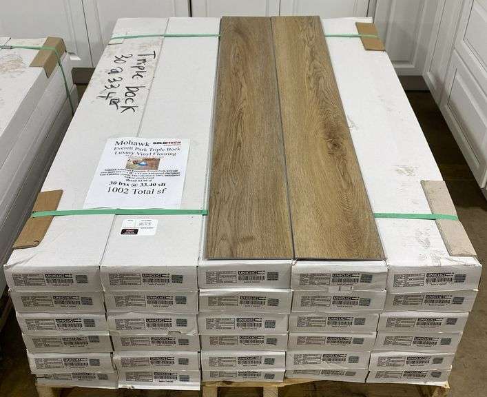 Mohwawk EVERETT PARK TRIPLE BOCK Luxury Vinyl Flooring - Kraft Auction ...