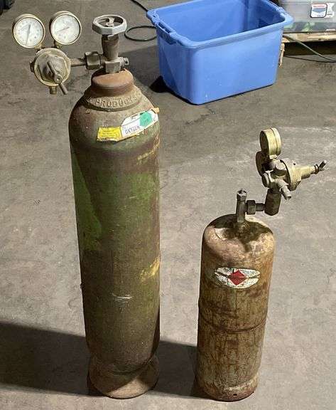 (F) Oxygen and Acetone Tanks 36” and 28” - Kraft Auction Service, LLC