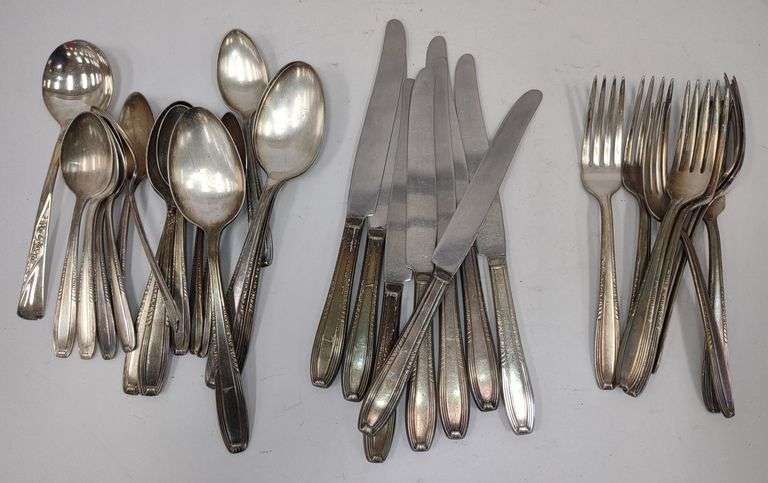 Harmony House Plate AA+ Silver Plated Silverware - Kraft Auction ...