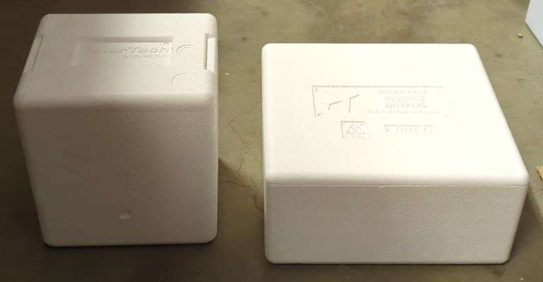 Styrofoam Shipping Containers 12"×13"×6" & 9"×8"×10". Bidding 1xtq ...