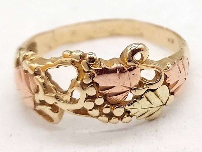 (S) 10k Gold Black Hills Gold Ring - Kraft Auction Service, LLC