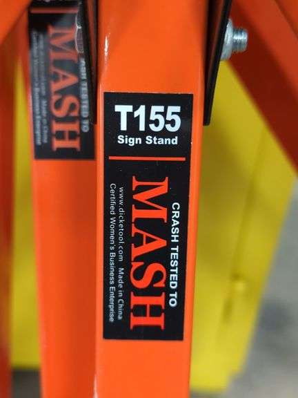 Mash Adjustable Construction Sign Stands. Bidding 1xtq - Kraft Auction ...