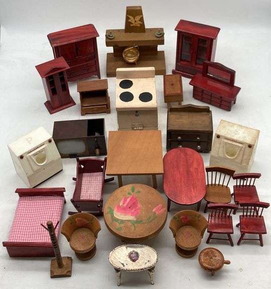 (MC) Wood, Plastic, and metal Dollhouse Furniture Including Plastic ...