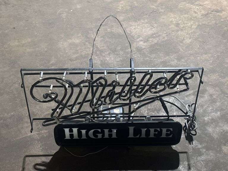 (KL) Miller High Life Neon Sign(17.5x26”) - Kraft Auction Service, LLC