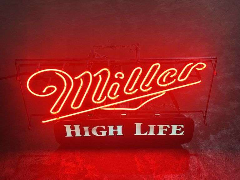 (KL) Miller High Life Neon Sign(17.5x26”) - Kraft Auction Service, LLC