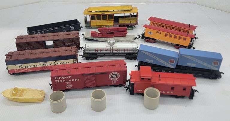 (N) Collection Of HO Scale Train Cars And Accessories. - Kraft Auction ...