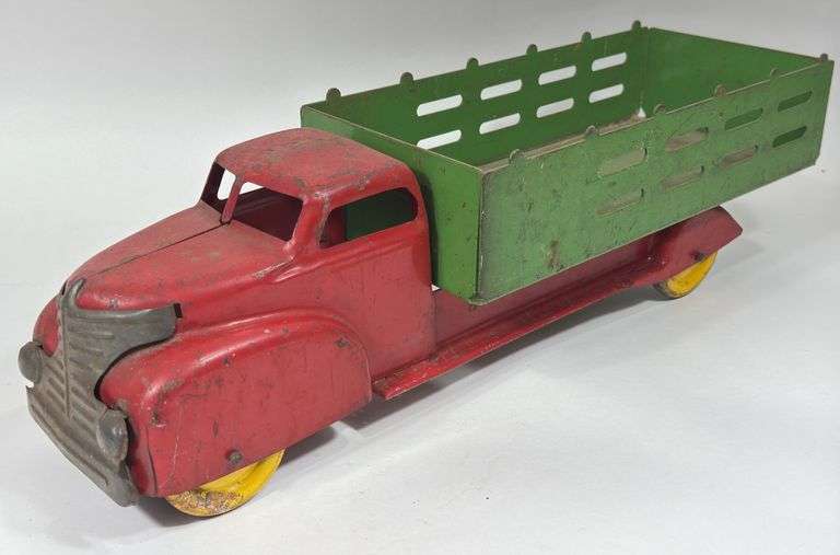 Large 1940s Marx Pressed Steel Truck Toy - Kraft Auction Service, LLC
