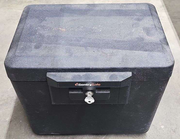 Sentry Safe 0.61 cu. ft. Fireproof Safe File Box, 15.5"×11"×13", With ...