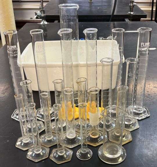 Lot Of Various Sizes Of Graduated Cylinders And Non-Graduated Lab ...