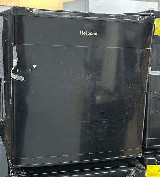 Hotpoint 1.7 Cu. Ft. Compact Refrigerator With Built-In Freezer - Kraft ...