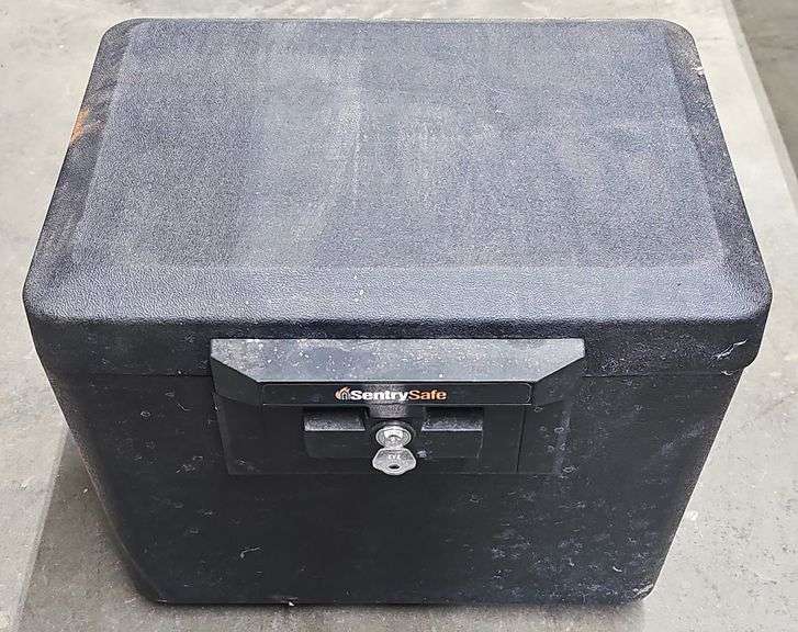 Sentry Safe 0.61 cu. ft. Fireproof Safe File Box, 15.5"×11"×13", With ...
