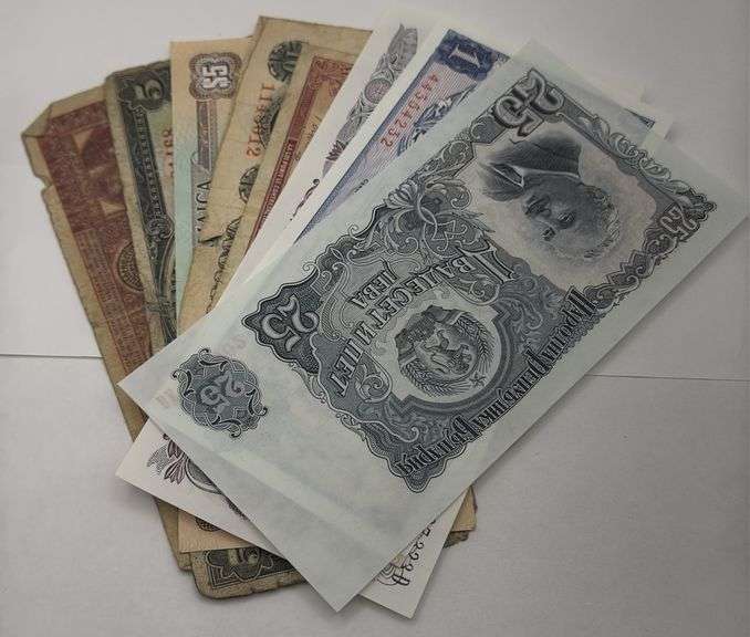 (KC) 10 Foreign Assorted Currency Bills - Kraft Auction Service, LLC