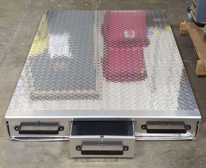 Jobox 3 Drawer Long Floor Heavy Duty Aluminum Diamond Plated Box (50"× ...