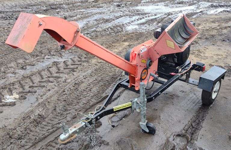(R) Dr. Chipper 18hp Mobile Wood Chipper - Kraft Auction Service, LLC