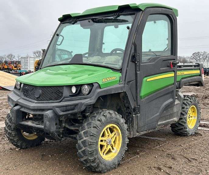 (K) 2019 John Deere XUV 835R Gator - Kraft Auction Service, LLC