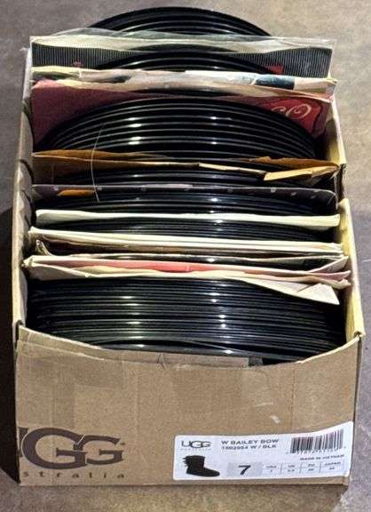 (GH) Box Full of Records 45’s - Kraft Auction Service, LLC