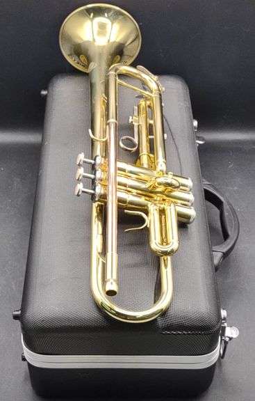 (N) Etude Brass Bb Trumpet in Case - Kraft Auction Service, LLC