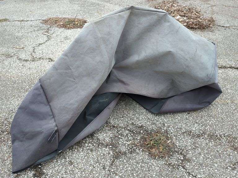 (P) Weber Spirit Grill. W/ Cover. 3 Burners plus Side Burner. Propane ...