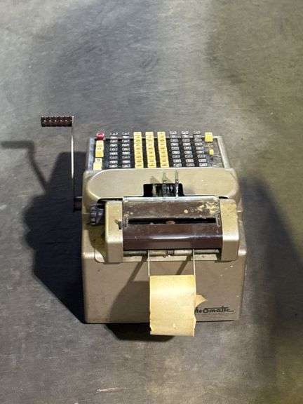 (MN) Vintage R C Allen Adding Machine - Kraft Auction Service, LLC