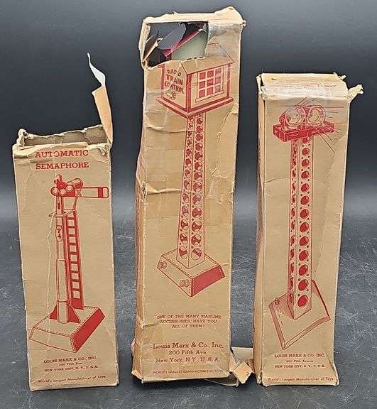 Louis Marx & Co Inc Accessories: No.416 Flood Light Tower, No. 424 ...