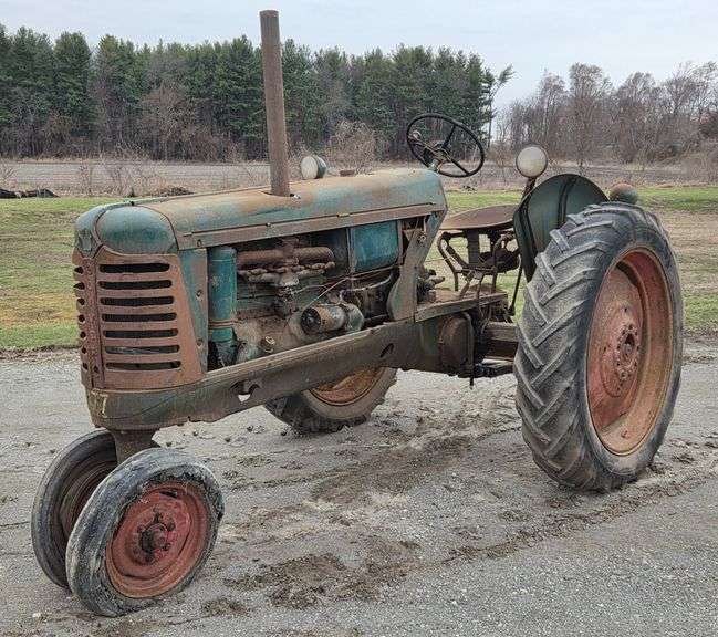 1948 Oliver 77 Row Crop - Kraft Auction Service, LLC