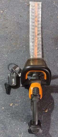 Worx Hedge Trimmer - Kraft Auction Service, LLC