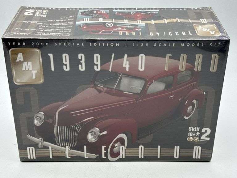AMT 1:25 1939-40 Ford Millennium Model Kit In Sealed Box - Kraft ...
