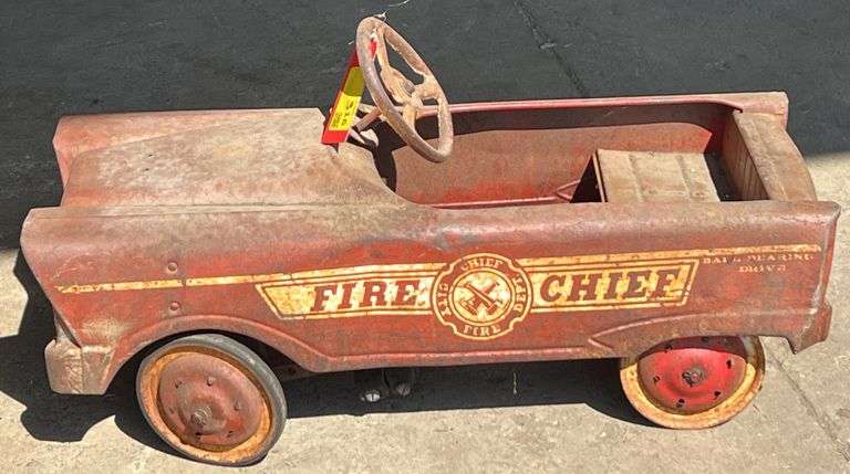 Vintage Fire Chief Pedal Car. - Kraft Auction Service, LLC