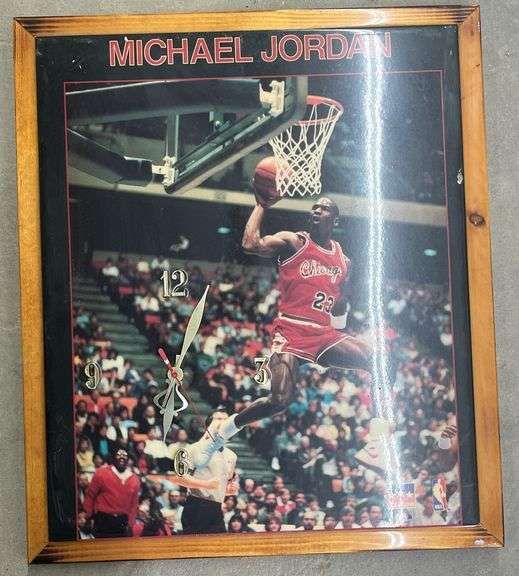 (CC) Michael Jordan Wall Clock - Kraft Auction Service, LLC