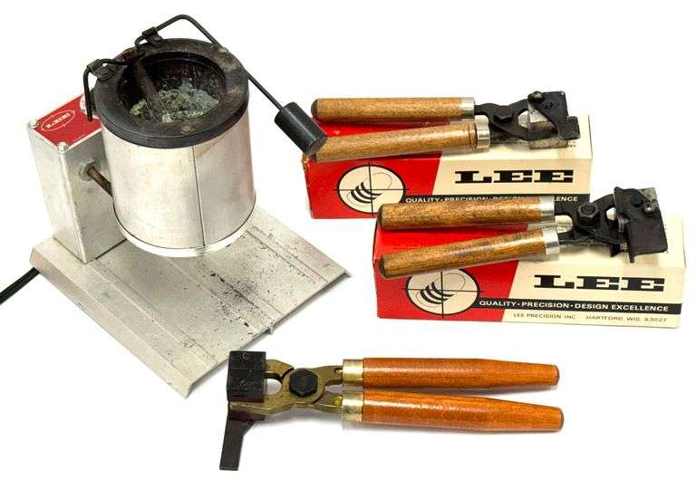 (3) Lee Bullet Molds with Lee Lead Melting Pot - Kraft Auction Service, LLC