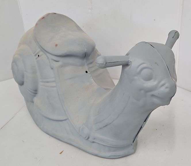 (CJD) Kids Snail Shaped Ride on Toy - Kraft Auction Service, LLC