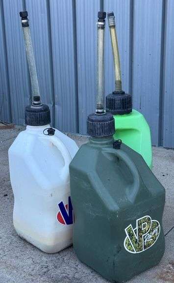 (3) 5-Gallon Fuel Tanks - Kraft Auction Service, LLC