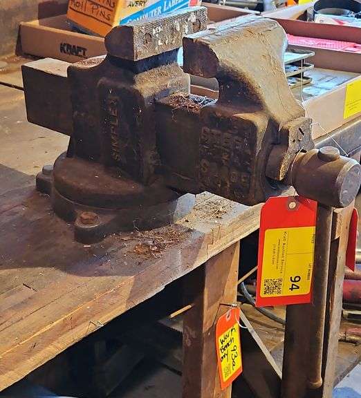Antique Desmond Stephan Simplex Bench Vice. - Kraft Auction Service, LLC