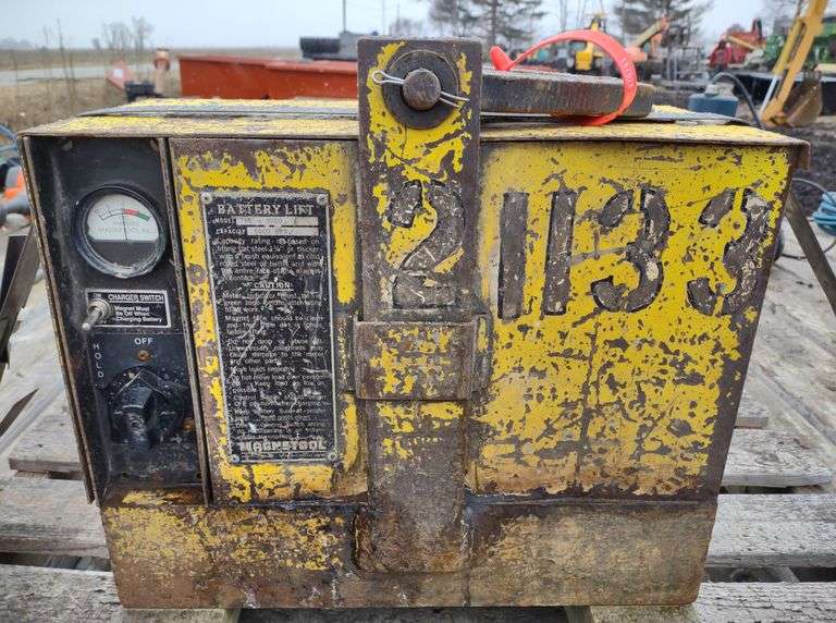 (FF) Magnetool Battery Lift (Model BL 5000) - Kraft Auction Service, LLC
